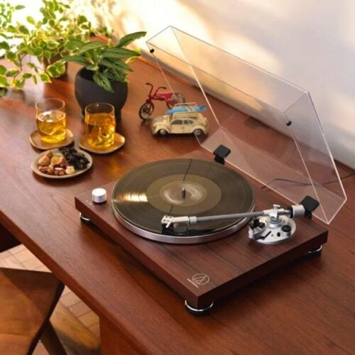 Guía para elegir el tocadiscos adecuado y adentrarte en el mundo del vinilo